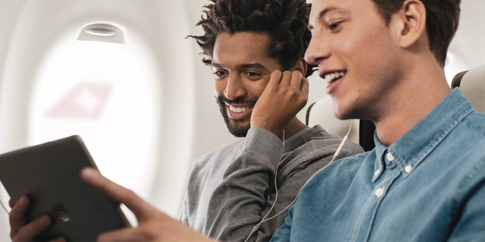 SWISS student fares. Flight deals & baggage benefits | SWISS