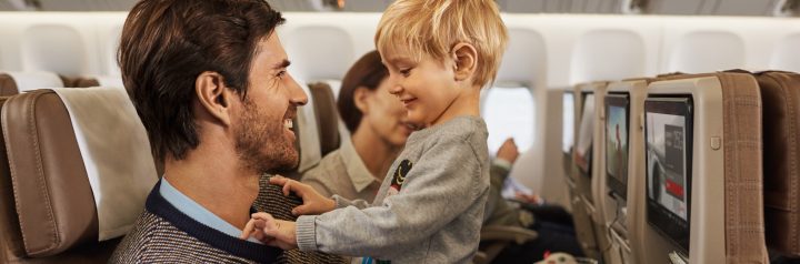 On board with children | SWISS